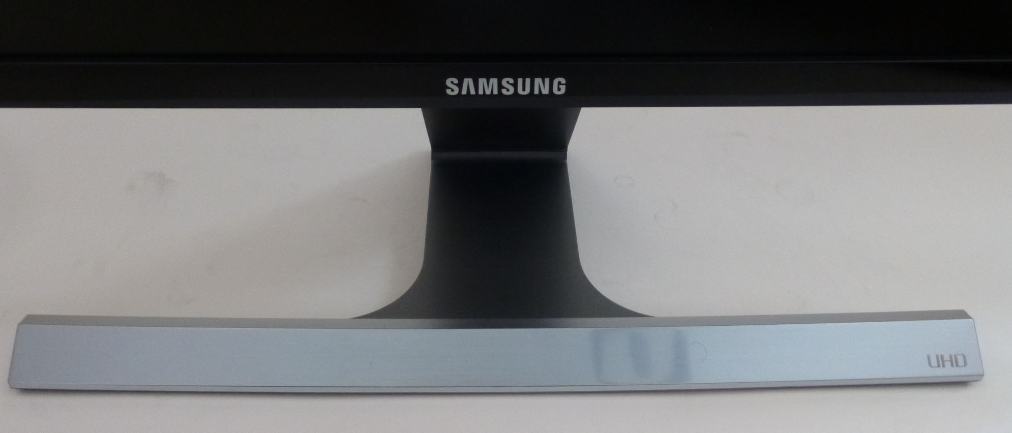 Samsung U28D590D Review - TFT Central